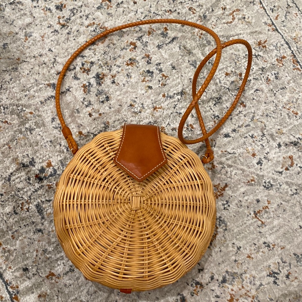 J.Mclaughlin Preppy Round Wooden Wicker Crossbody Bag - Gem